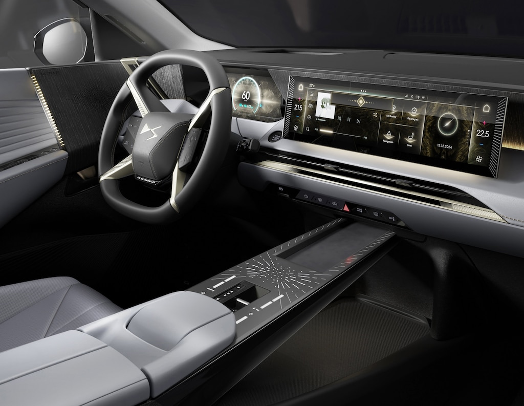 DS N°7 E-TENSE | Electric SUV | DS Automobiles UK