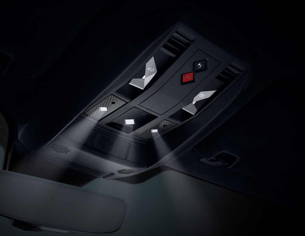 Emergency call and car assistance 24/7 - DS Automobiles