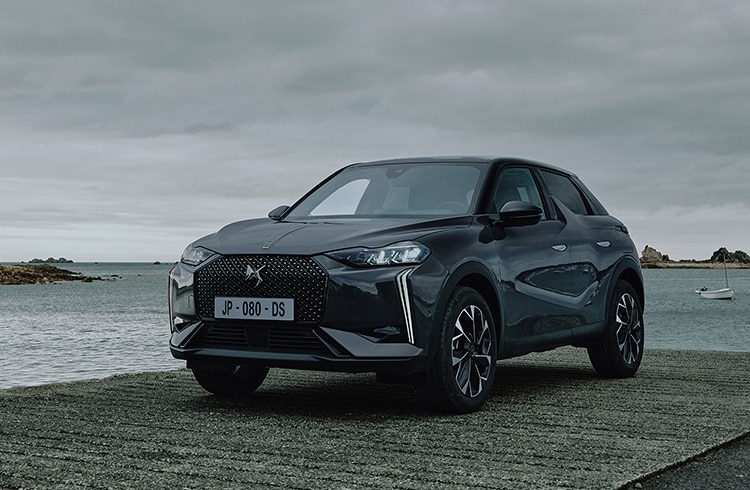 Video Tutorials and Vehicle User Manuals - DS Automobiles